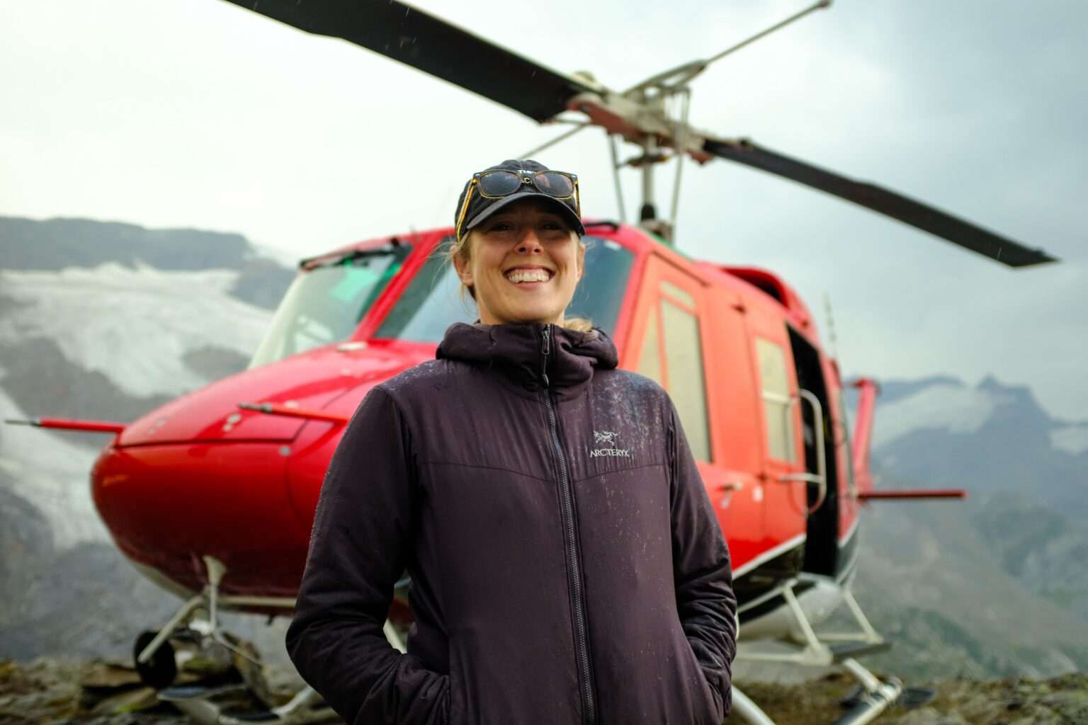 What's it like to be a heli-skiing pilot? | Stories - CMH Heli-Skiing ...